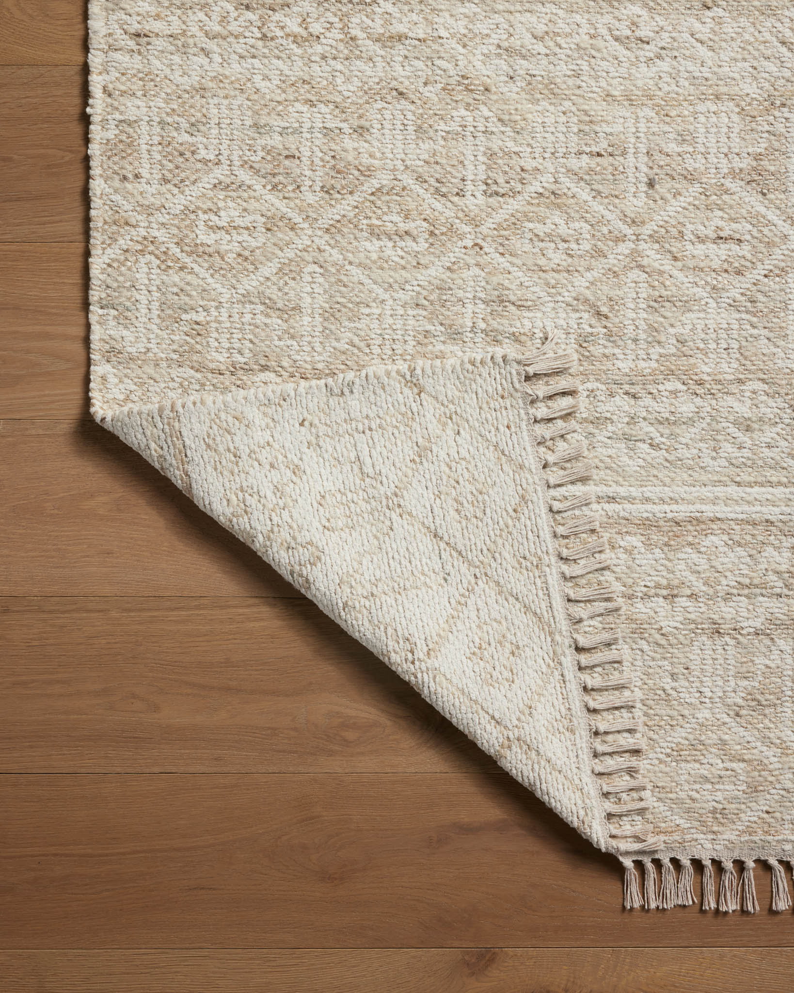 RIV-03 AR SAND / IVORY & Loloi Rugs