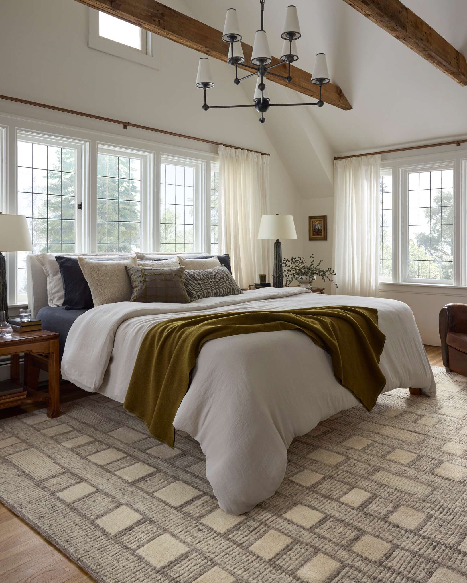 Jean Stoffer & Loloi Rugs