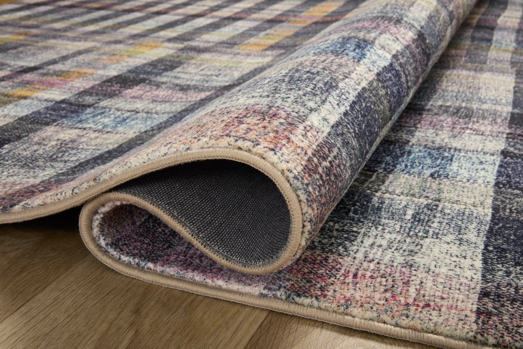 HUM-04 CJ PLUM / MULTI & Loloi Rugs