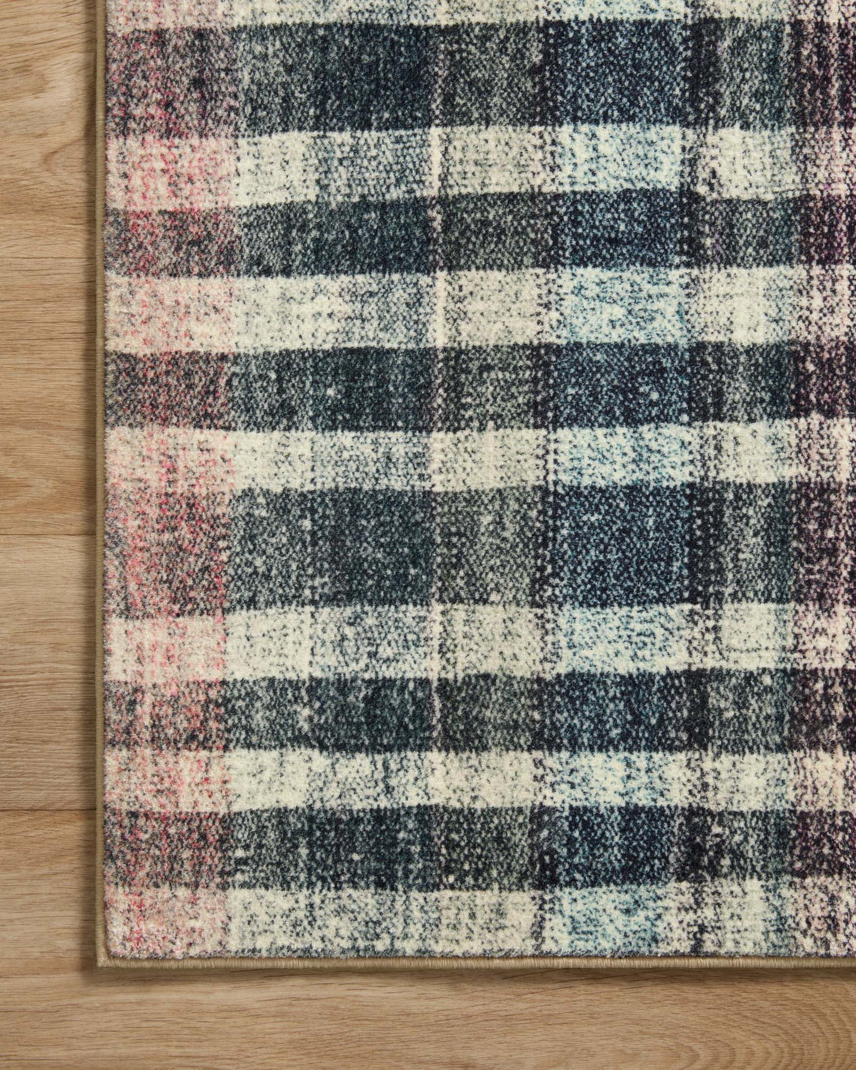 HUM-04 CJ PLUM / MULTI & Loloi Rugs