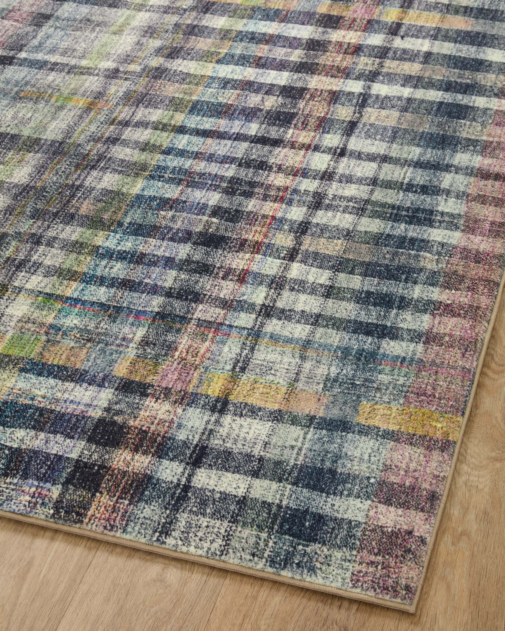 HUM-04 CJ PLUM / MULTI & Loloi Rugs