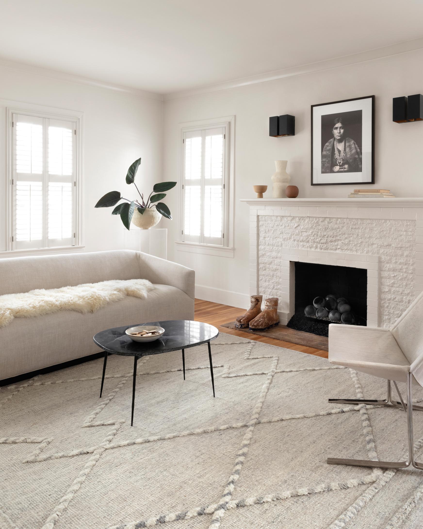 IMA-03 IVORY / LT. GREY & Loloi Rugs